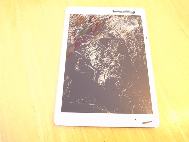 ipad air/iphone6s画面割れ修理 新宿のお客様 – iPhone修理、Switch修理のSmart-favo新宿南口